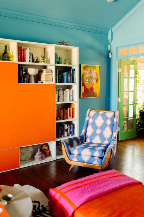 I've Got the Blues: A Color Drenched Living Room - Design Addict Mom